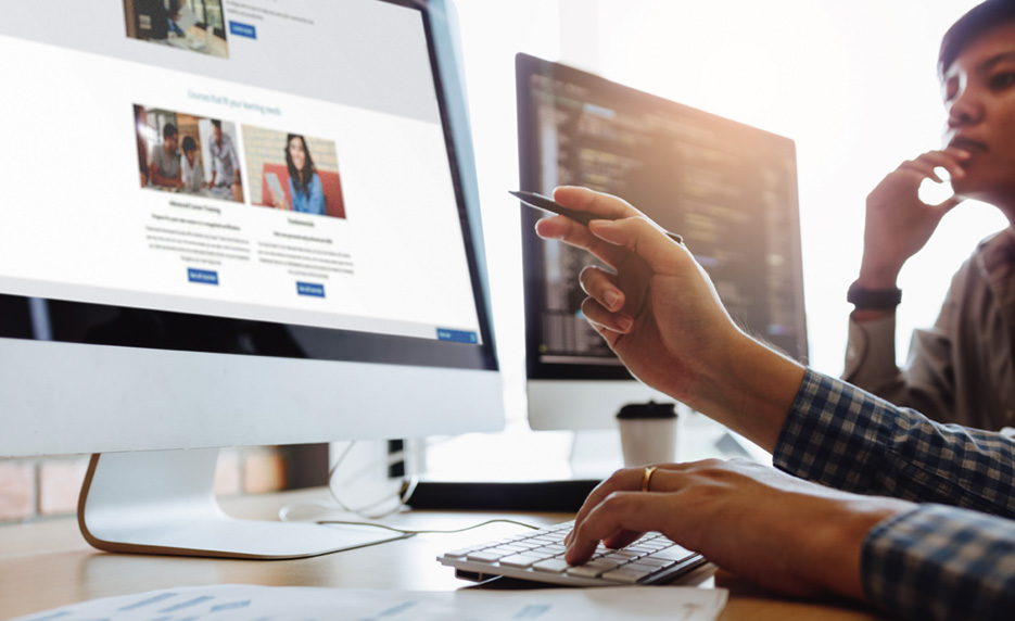 Online Front-End Web Developer from Everett Community College